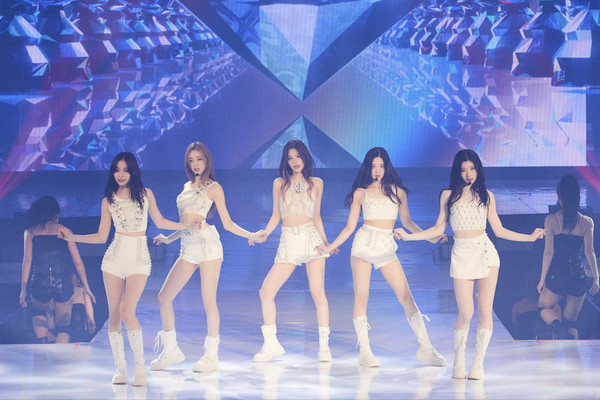 M2-ITZY, 'LA에 있지(LA@ITZY)'론칭