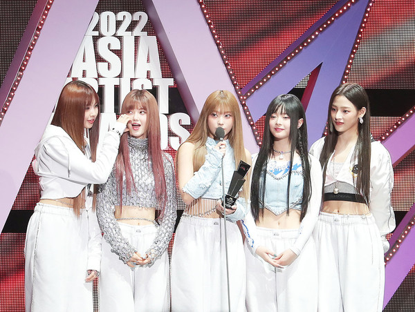'2022 AAA IN JAPAN' 이준호·세븐틴·스트레이 키즈·아이브·임영웅·뉴진스, 대상 수상