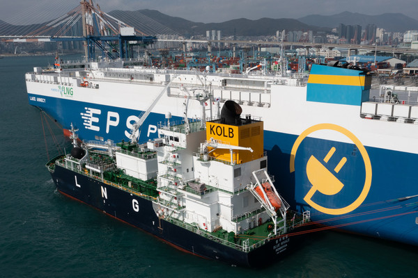 부산항 최초 LNG 벙커링 실증사업 성공...1,500톤 공급