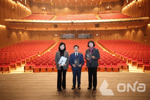 화성시의회 문화복지위, 개관 앞둔 '화성예술의전당' 현장 점검